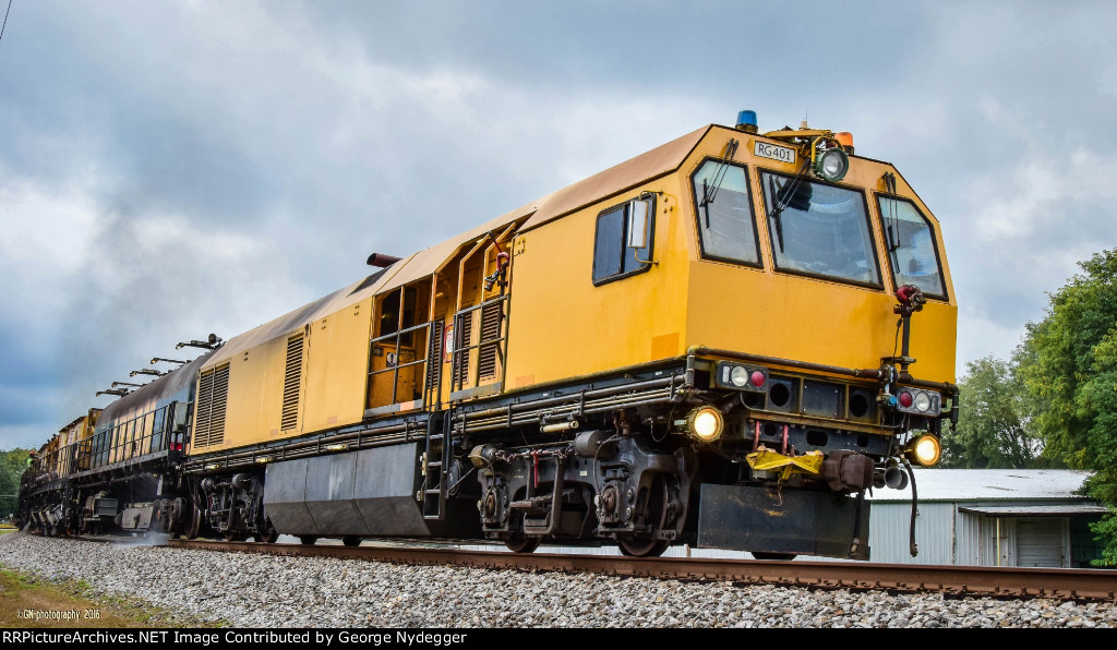 LORAM Rail Grinder RG401 in operation
